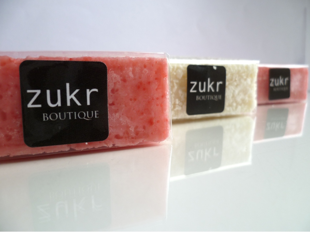 Pink & White Coconut Ice Bars on Luulla